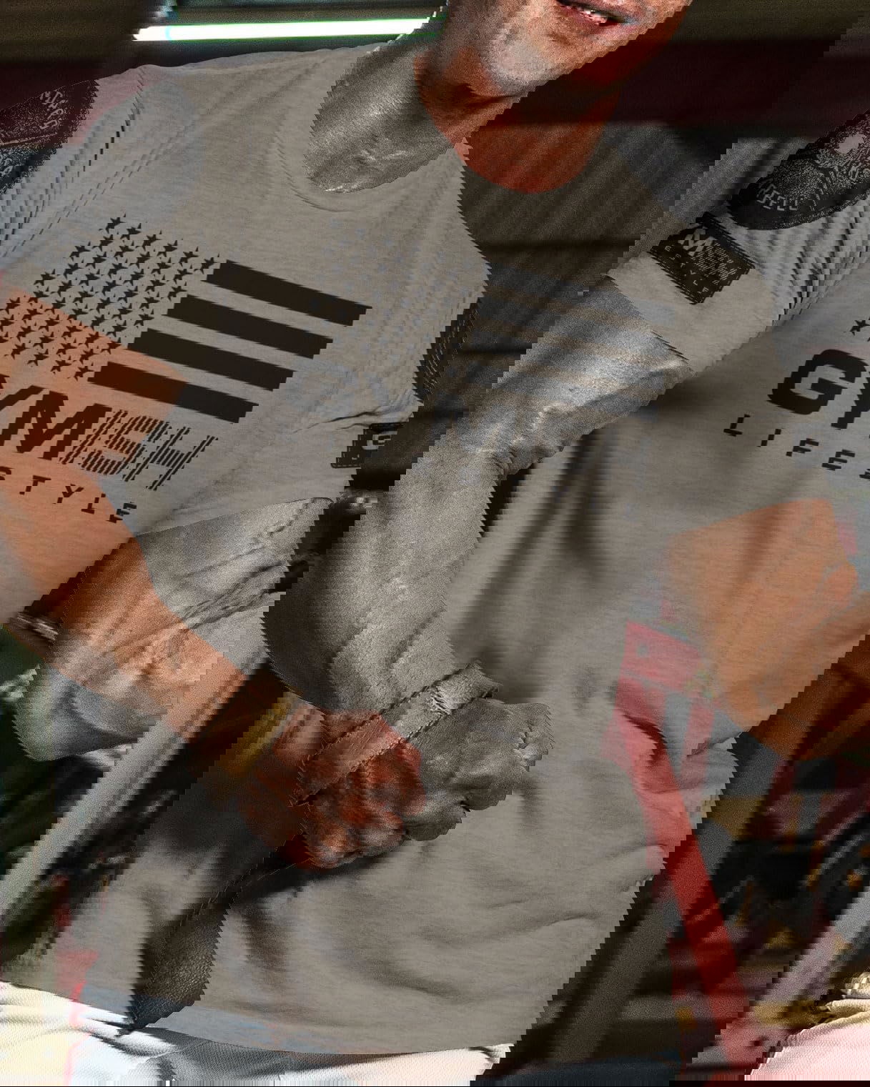 Open media 4 in modal